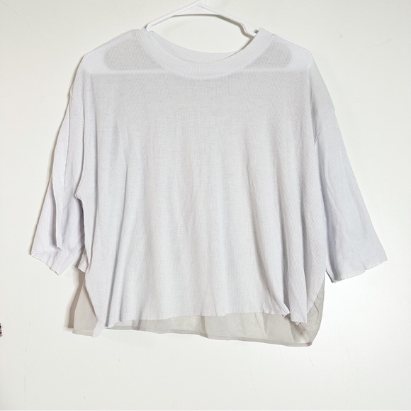 ALO Yoga | Tops | Alo Yoga White Layered Mesh Short Sleeve Tee Shirt ...